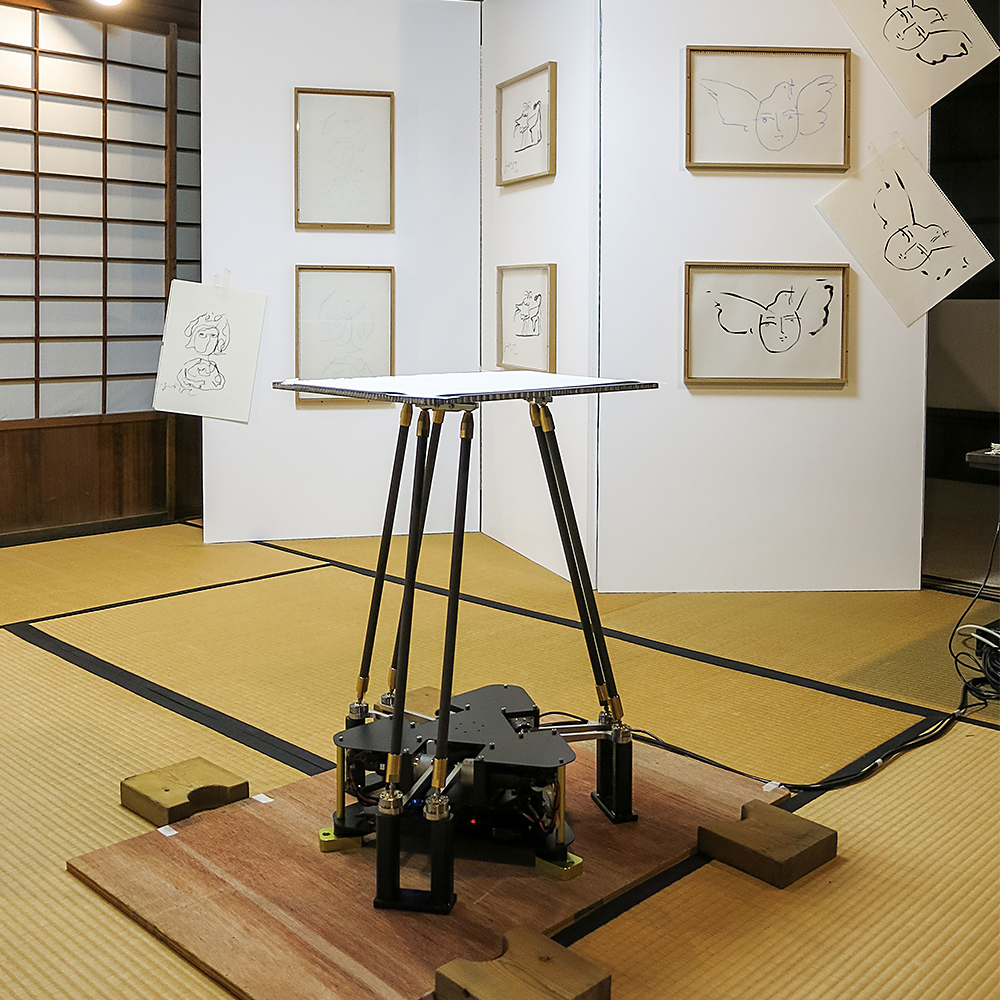 T.T.T.Bot (Turning Table Tripod Robot) – 岡﨑乾二郎 | Kenjiro Okazaki